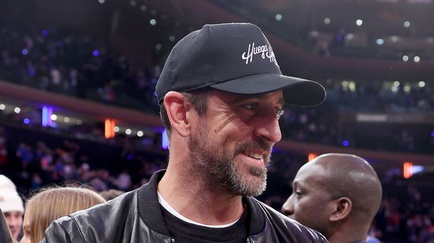 Clip of Superstar NFL Quarterback with Paul Rudd at Taylor Swift ...